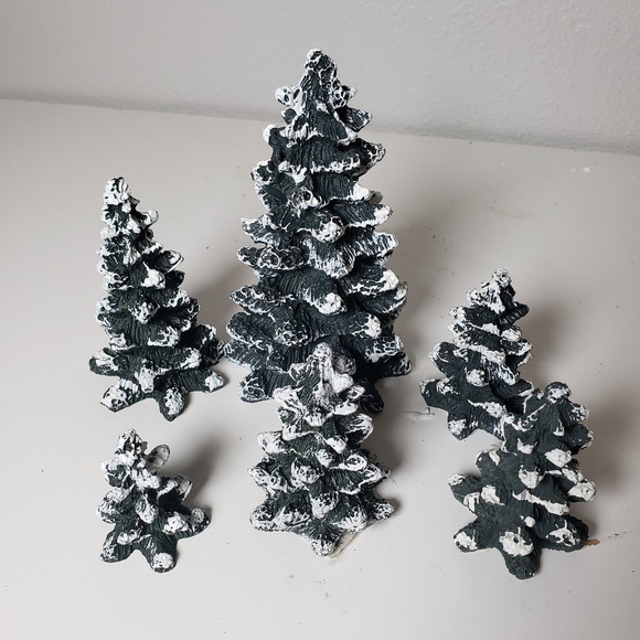 Mervyns | Holiday | Vintage Mervyns Christmas Village Accessories Snowy ...